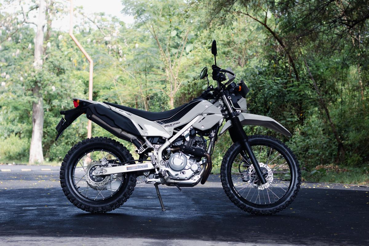 Sewa Motor Kawasaki KLX 230 Sherpa Enduro di Bali | BikeHouse