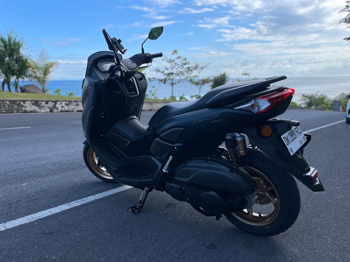 Sewa Motor Yamaha NMAX 2023 ABS Black di Bali | BikeHouse
