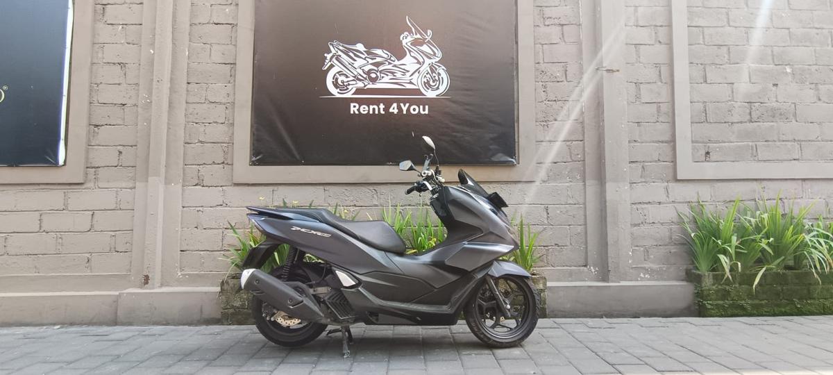 Rent a Bike Honda PCX CBS in Bali | BikeHouse