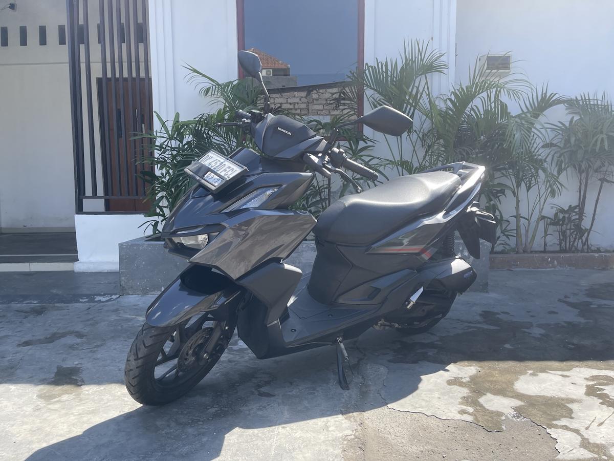 Miete ein Bike Honda Vario 160 2022 in Bali | BikeHouse