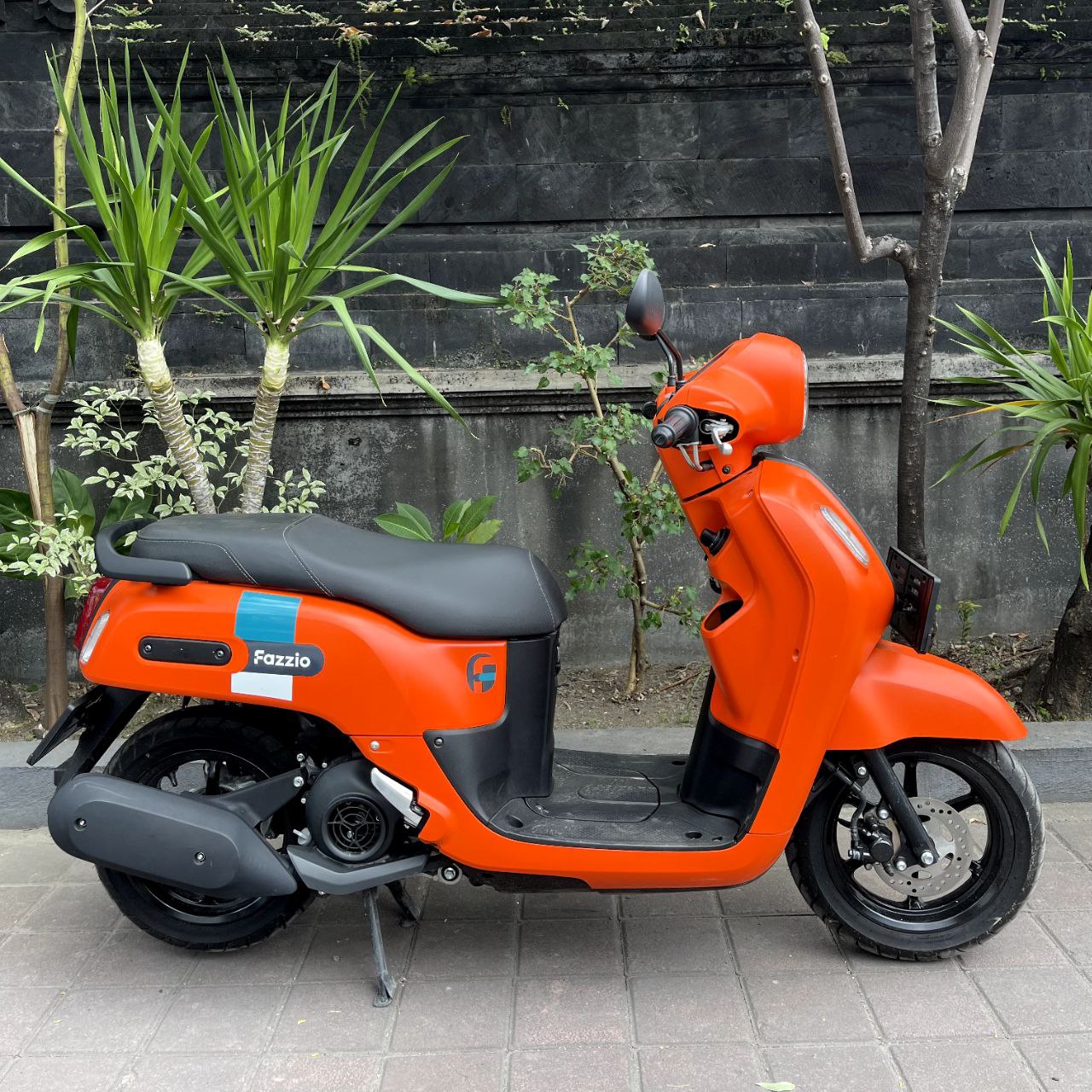 Rent a Bike Yamaha Fazzio Orange in Bali | BikeHouse