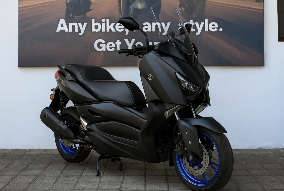 Rent a Bike YAMAHA XMAX 2025 BLACK in Bali | BikeHouse